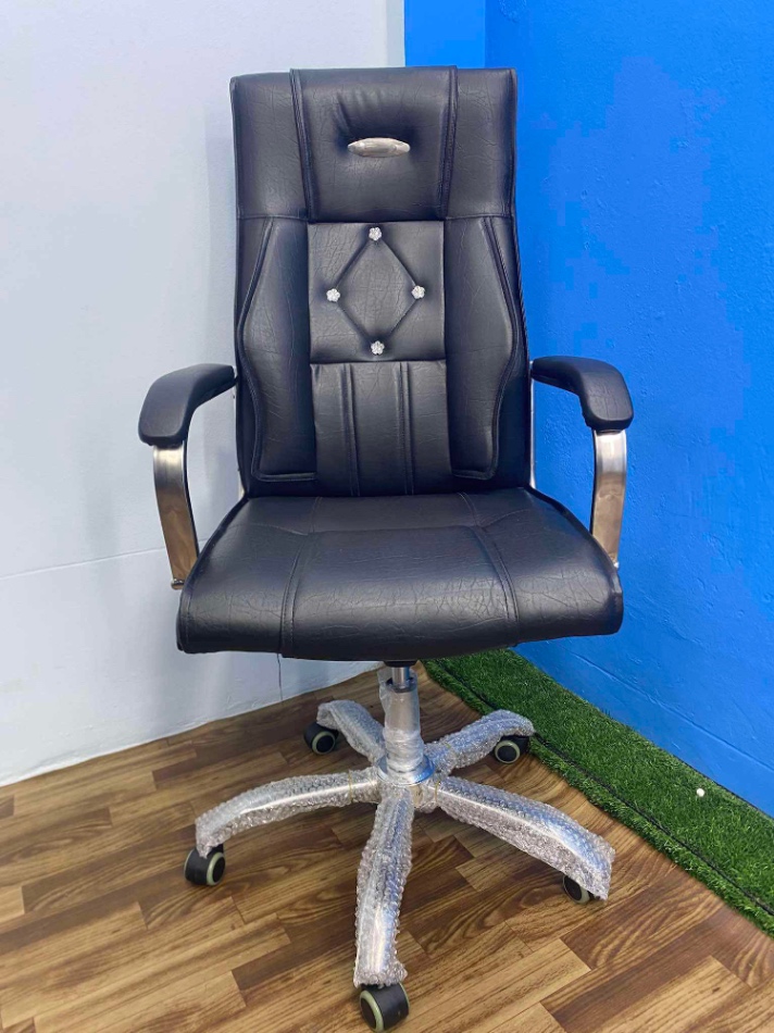 Office Boss Chair Model- UD04