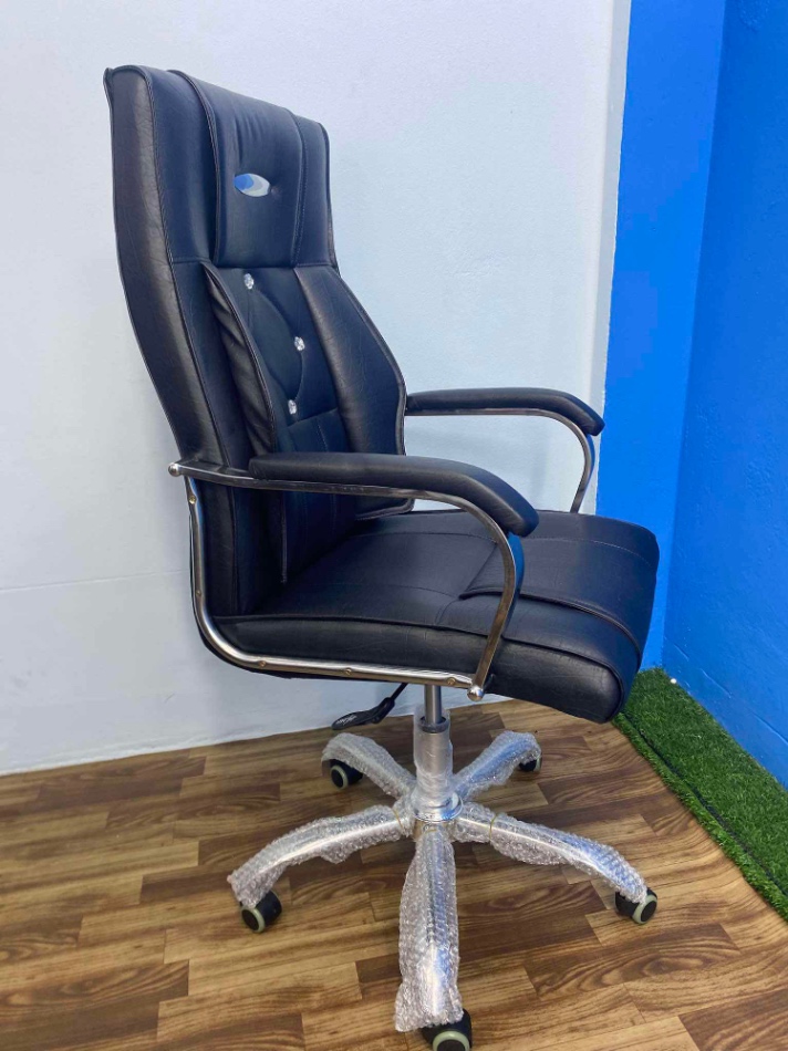 Office Boss Chair Model- UD04