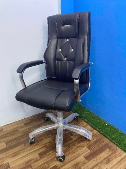 Office Boss Chair Model- UD04